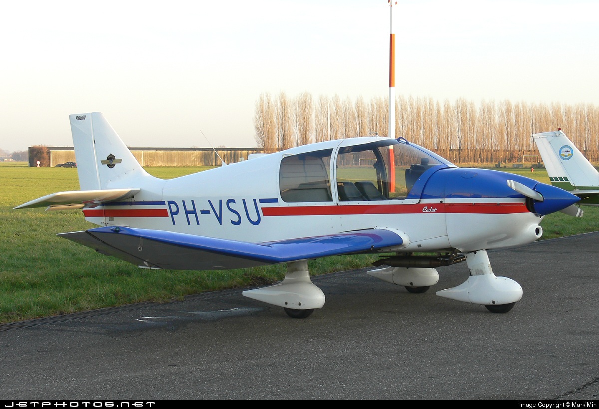 DR40 | Flugzeugtypen ADI | Repetico