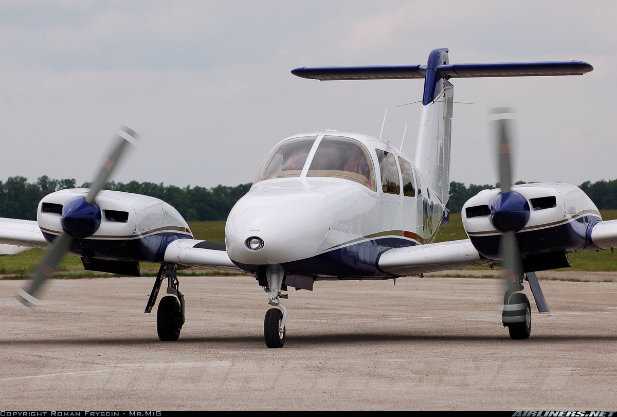PA44 | Flugzeugtypen ADI | Repetico